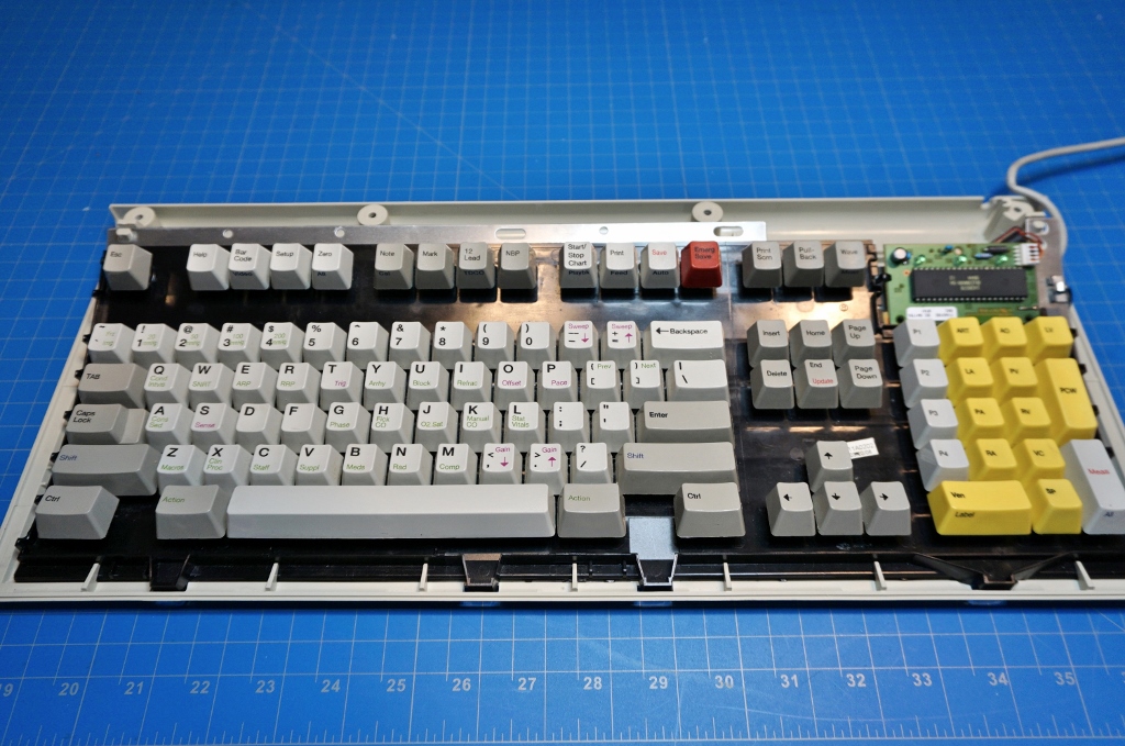 2006 Unicomp model M Manufactured for G.E. Medical Systems Cardiac Cath – ClickyKeyboards