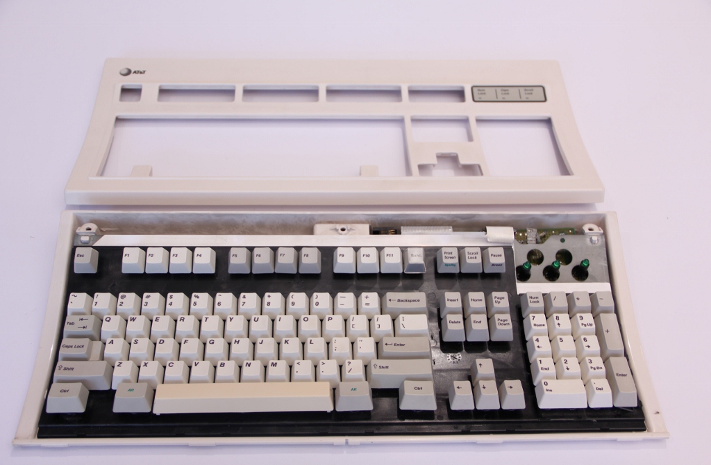 1989 AT&T buckling-spring keyboard 20 OCT 89 – ClickyKeyboards