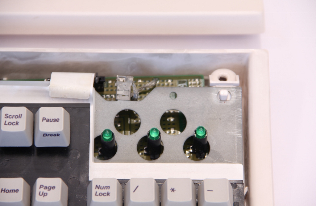 1989 AT&T buckling-spring keyboard 20 OCT 89 – ClickyKeyboards