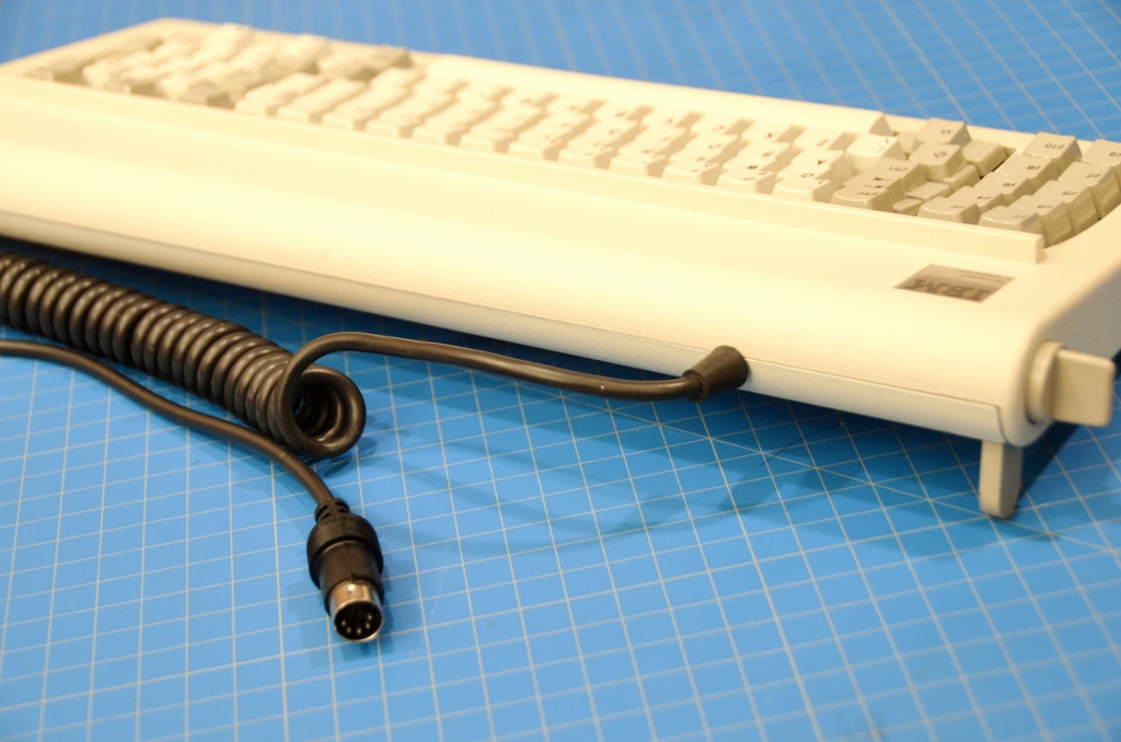 IBM PC XT original keyboard (83-key) – ClickyKeyboards