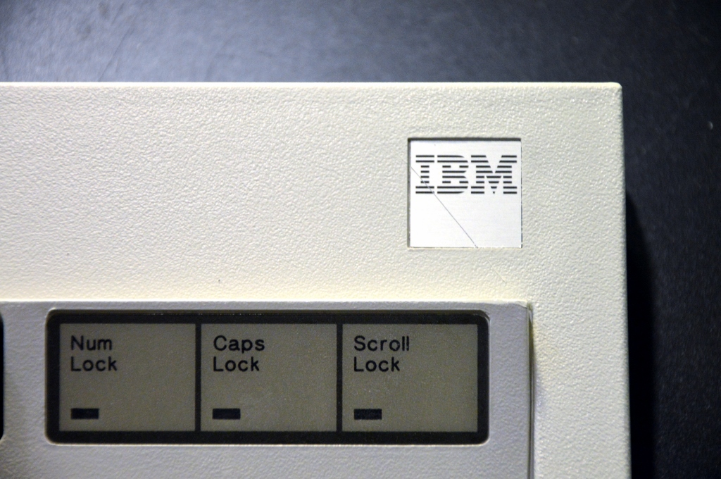 1988 IBM model M (1390131) Made by IBM 17 SEP 88 – ClickyKeyboards