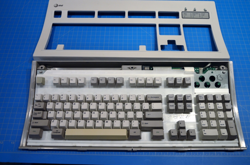 1990 AT&T buckling-spring keyboard 06-19-1990 – ClickyKeyboards
