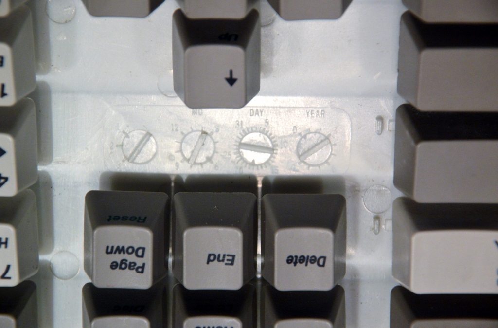 1990 AT&T buckling-spring keyboard 06-19-1990 – ClickyKeyboards