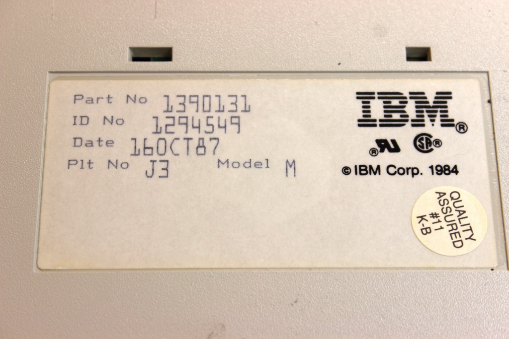 1987 IBM model M (1390131) Made by IBM 16 OCT 87 – ClickyKeyboards