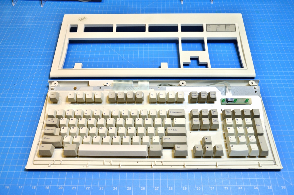 1990 IBM model M (1391401) Made by IBM 08 JUN 90 – ClickyKeyboards