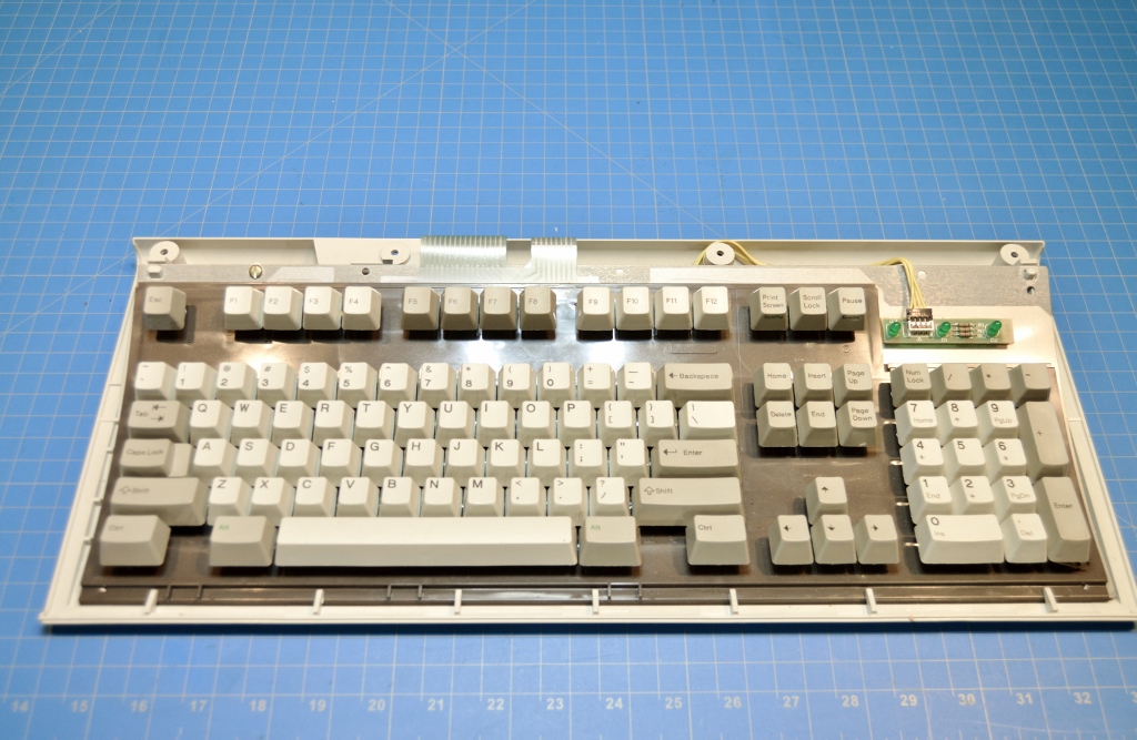 1989 IBM model M (1390131) Made by IBM 17 JAN 89 – ClickyKeyboards