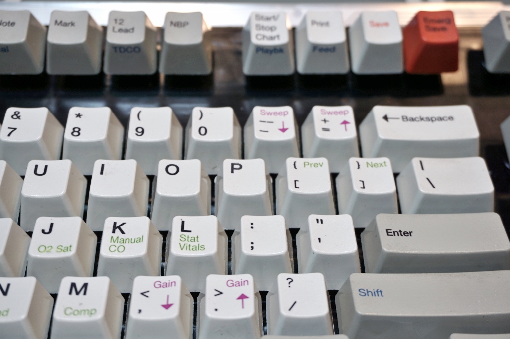 2006 Unicomp model M Manufactured for G.E. Medical Systems Cardiac Cath ...